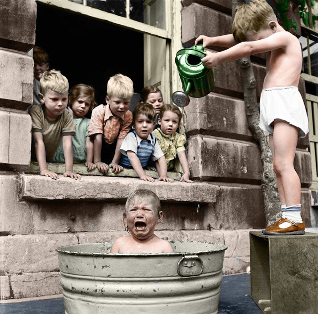 Tunnelbreeze: Bath Time In The 1950s