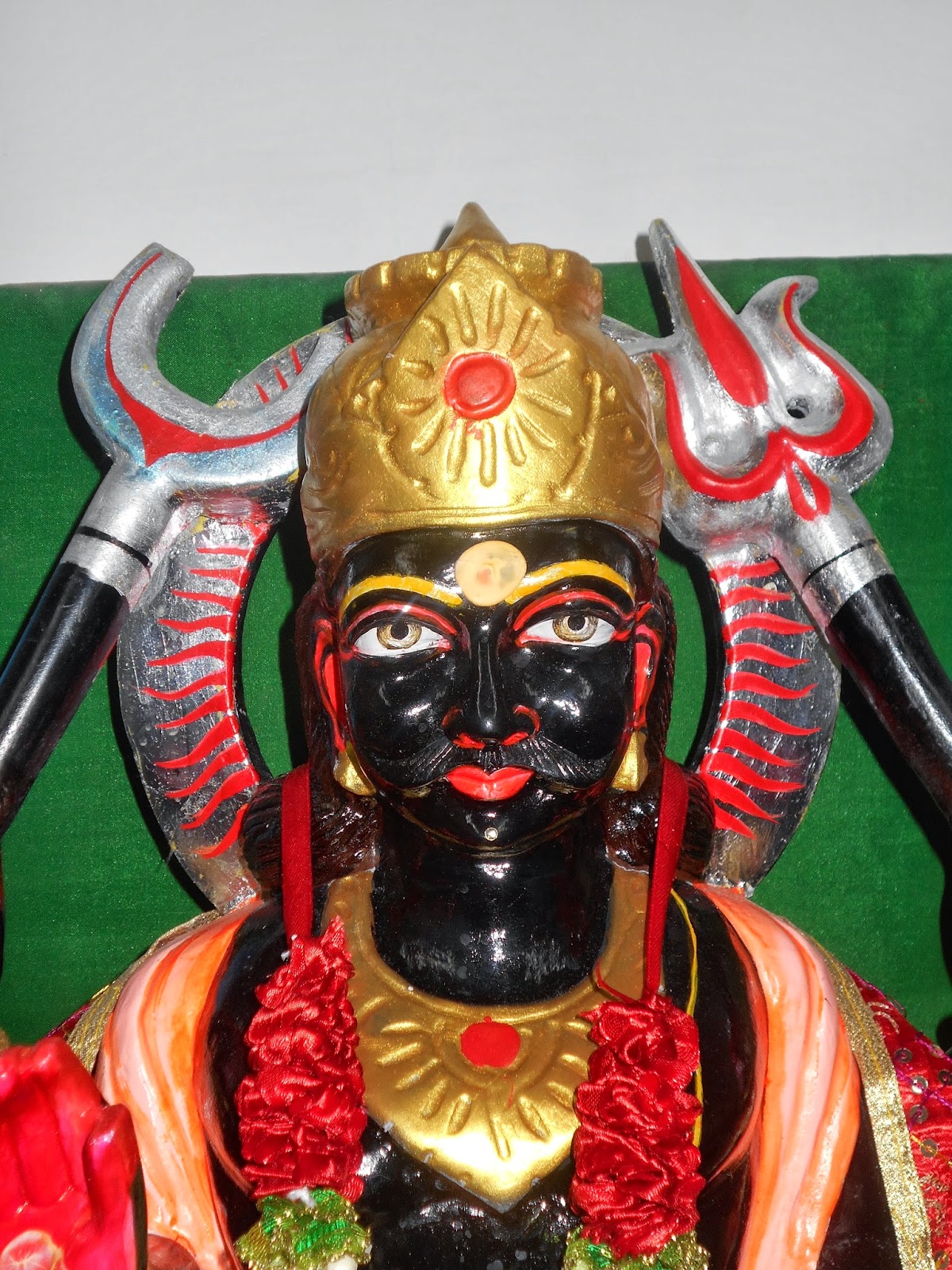 Shani Dev: Divine Shani Peeth