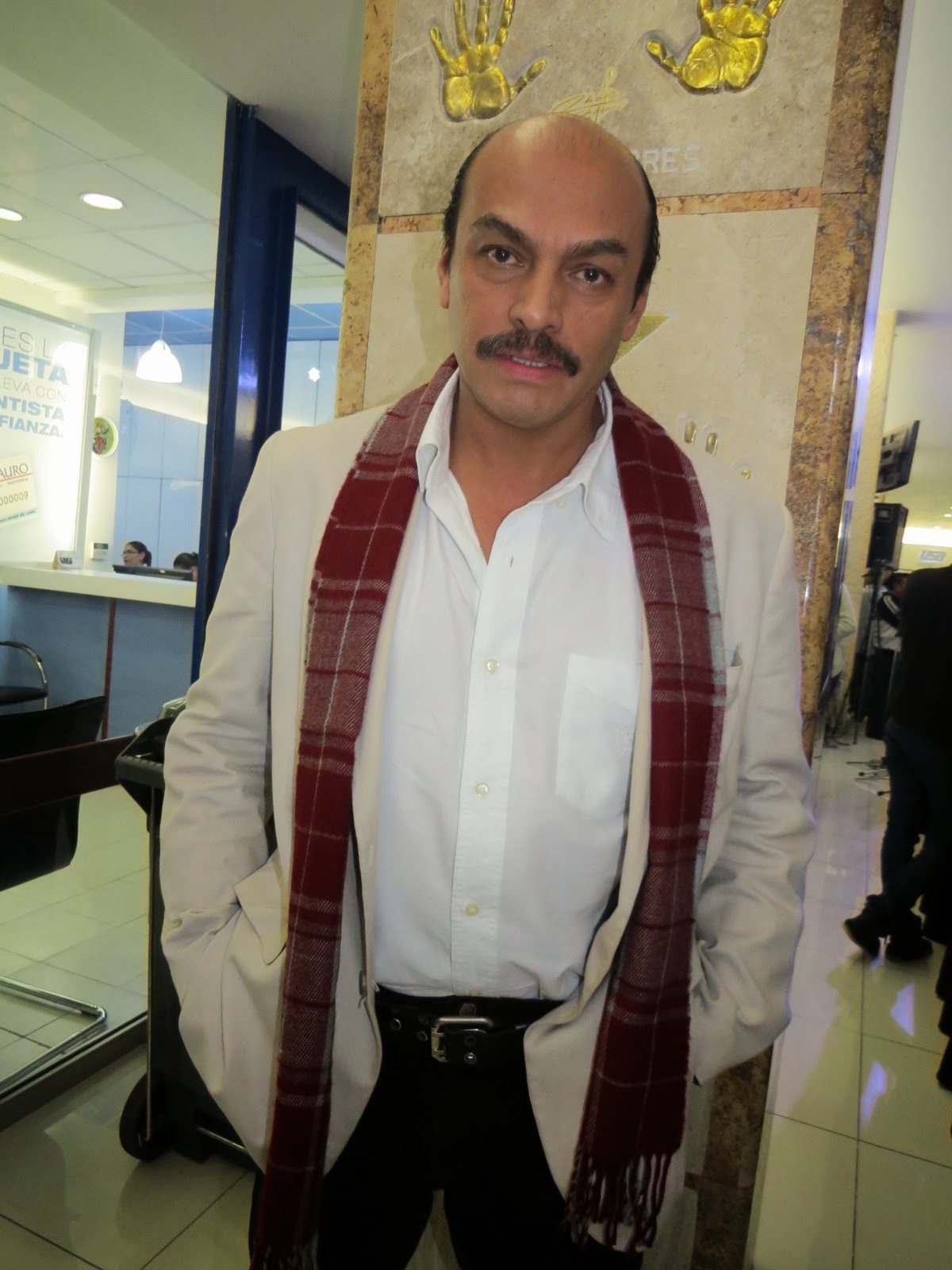 POR LA LUPA: ESTEBAN FRANCO EN TEATRO SOCIAL