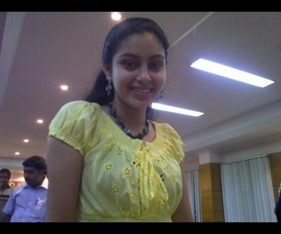 Abinaya images - all heroes all heroines images