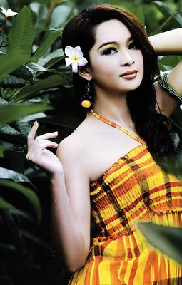 Moe Yuu San - Traditional Burmese Pretty Gril - Big Ass