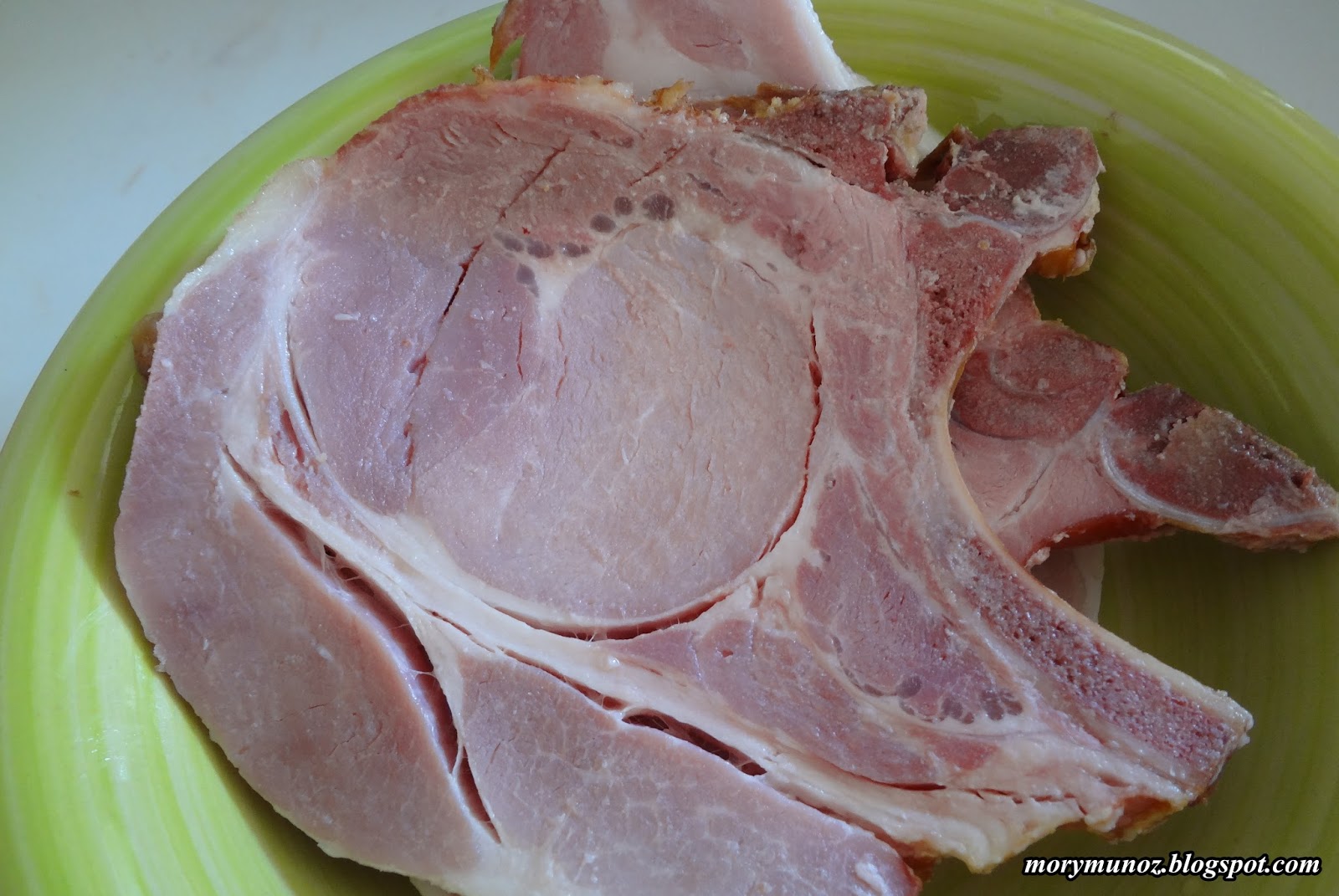 Recetas de cocina con Mory: Chuletas ahumadas en salsa de roja con ...