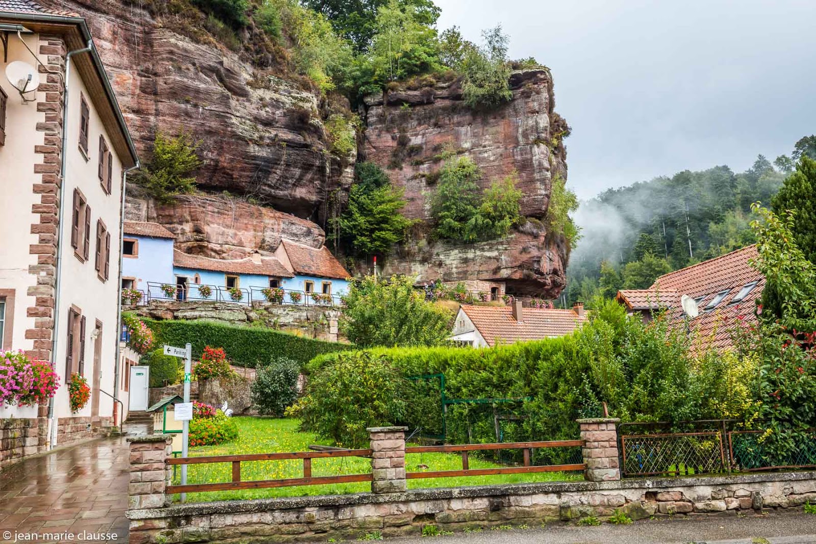 Découvrir la France en photos: 90 - GRAUFTHAL - Les Maisons des Rochers ...