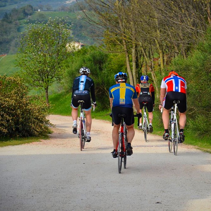 bike rental Umbria region cycling holiday