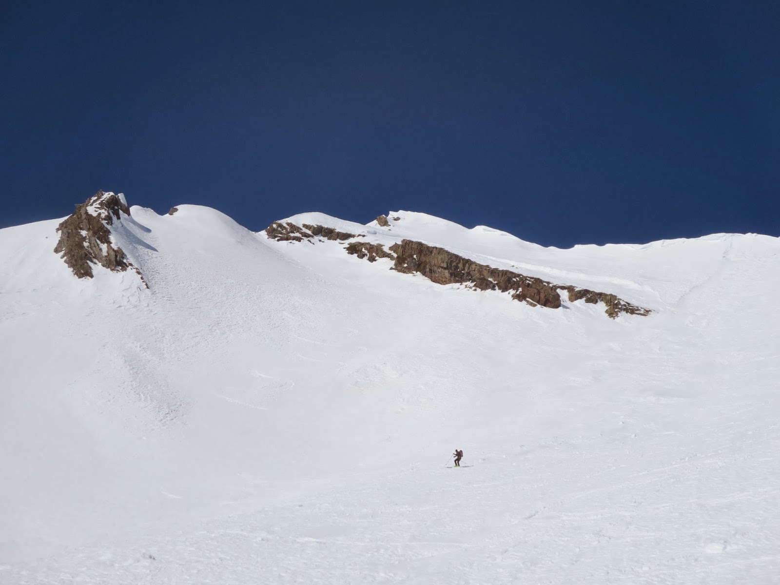 POUDRE ET ROC: Le Moun Né face sud-est : 1500m + 300m de bricolage