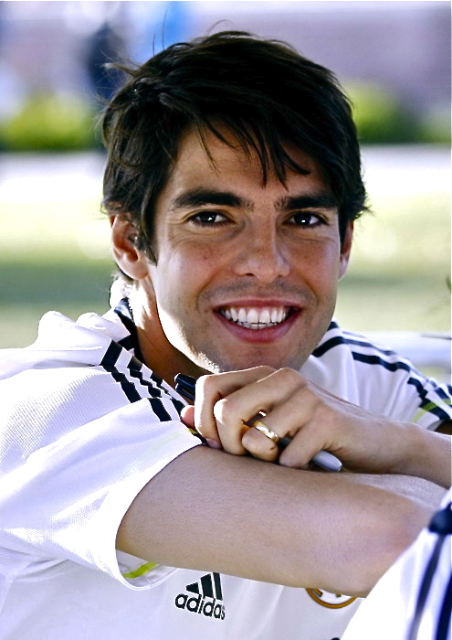 Kaka ~ Pusat Biografi