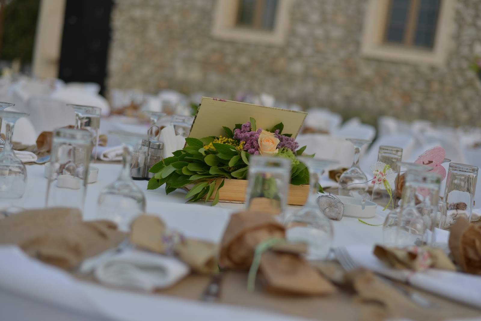 Καλογιαννής Catering : ΟΝΕΙΡΕΜΕΝΟΣ ΓΑΜΟΣ ΣΤΗ ΧΑΛΚΗ (ΟΧΙ ΤΟ ΝΗΣΙ)...