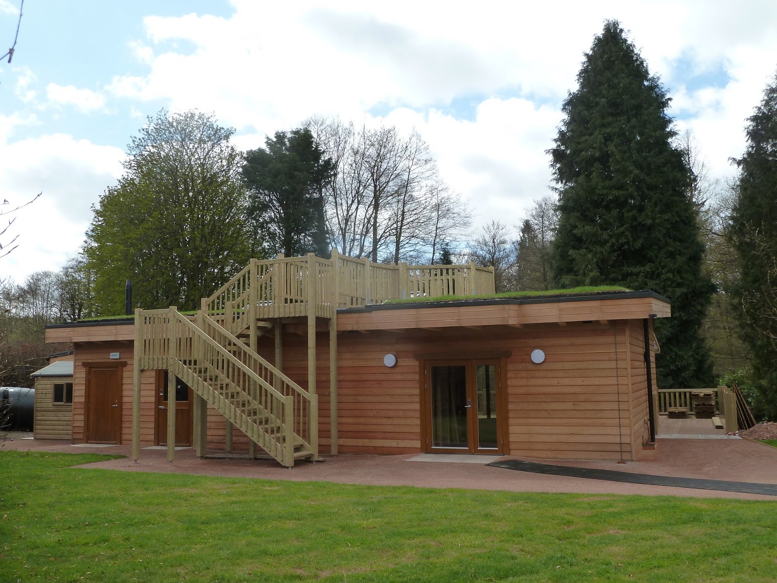 The Dean Field Studies Centre: April 2013