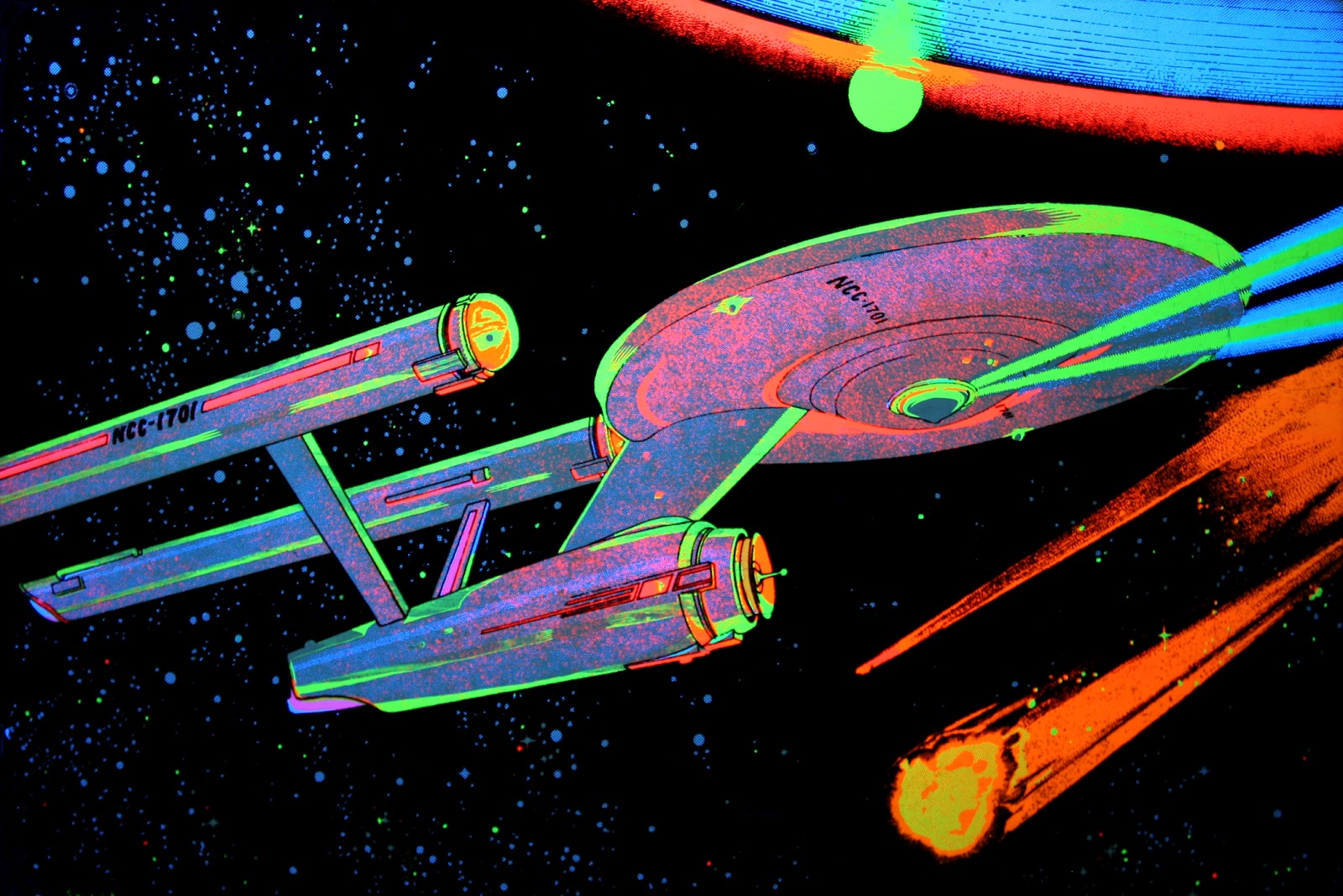 The Dork Review: Rob's Room: Enterprise NCC-1701 Cross Sections ...
