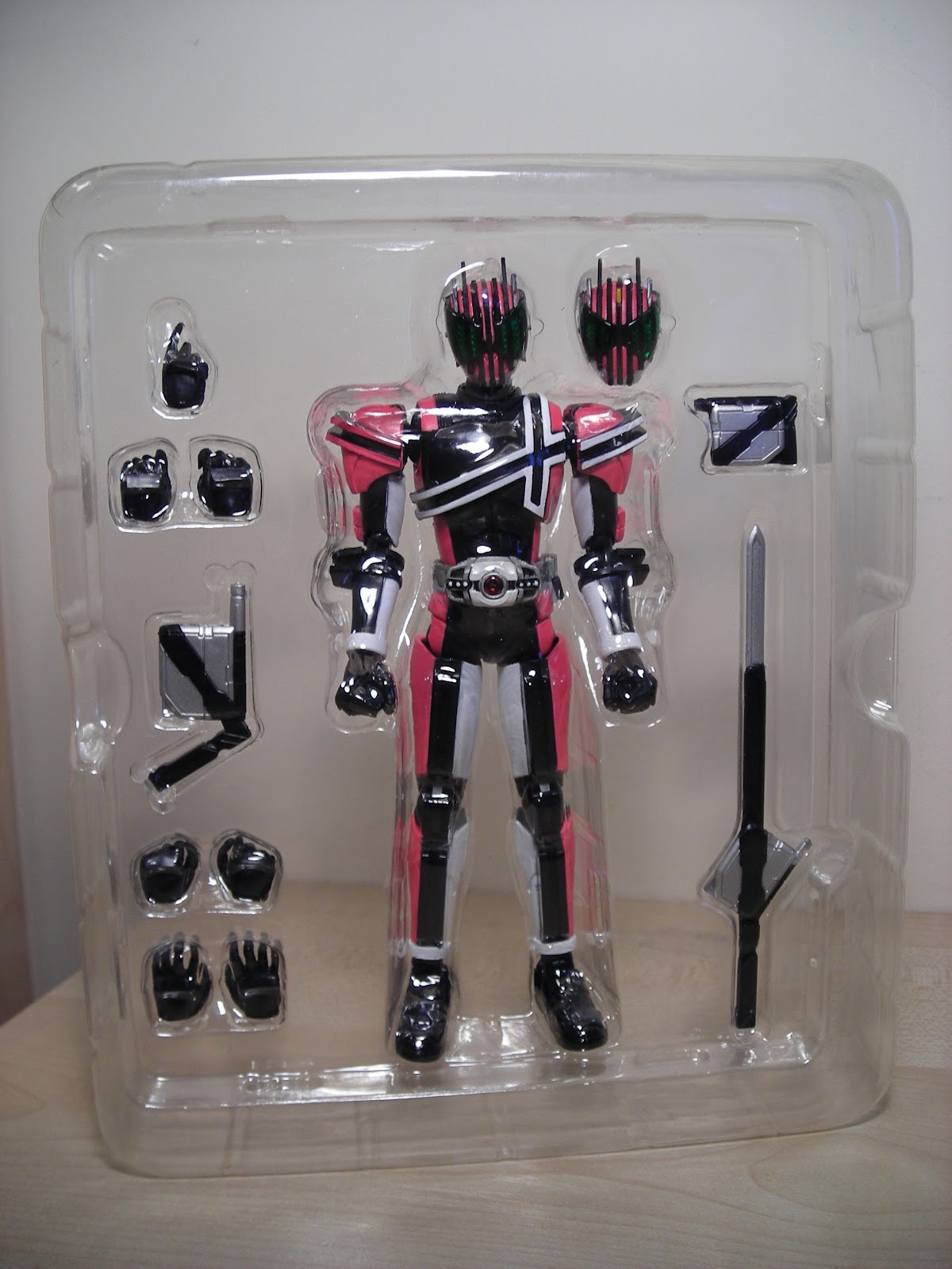 My Shiny Toy Robots: Toybox REVIEW: S.H. Figuarts Kamen Rider Decade ...