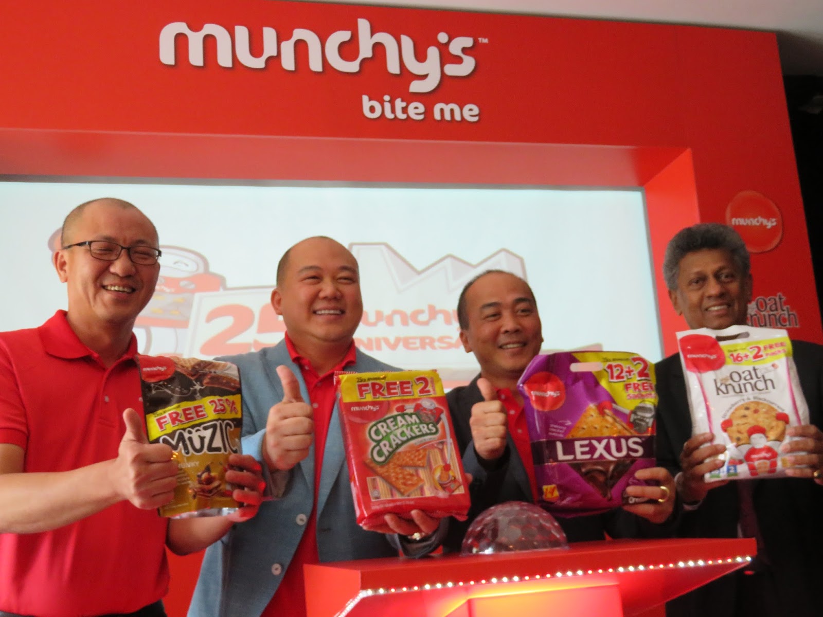 Kee Hua Chee Live!: MUNCHY'S CELEBRATES 25 GLORIOUS YEARS AS MALAYSIA'S ...