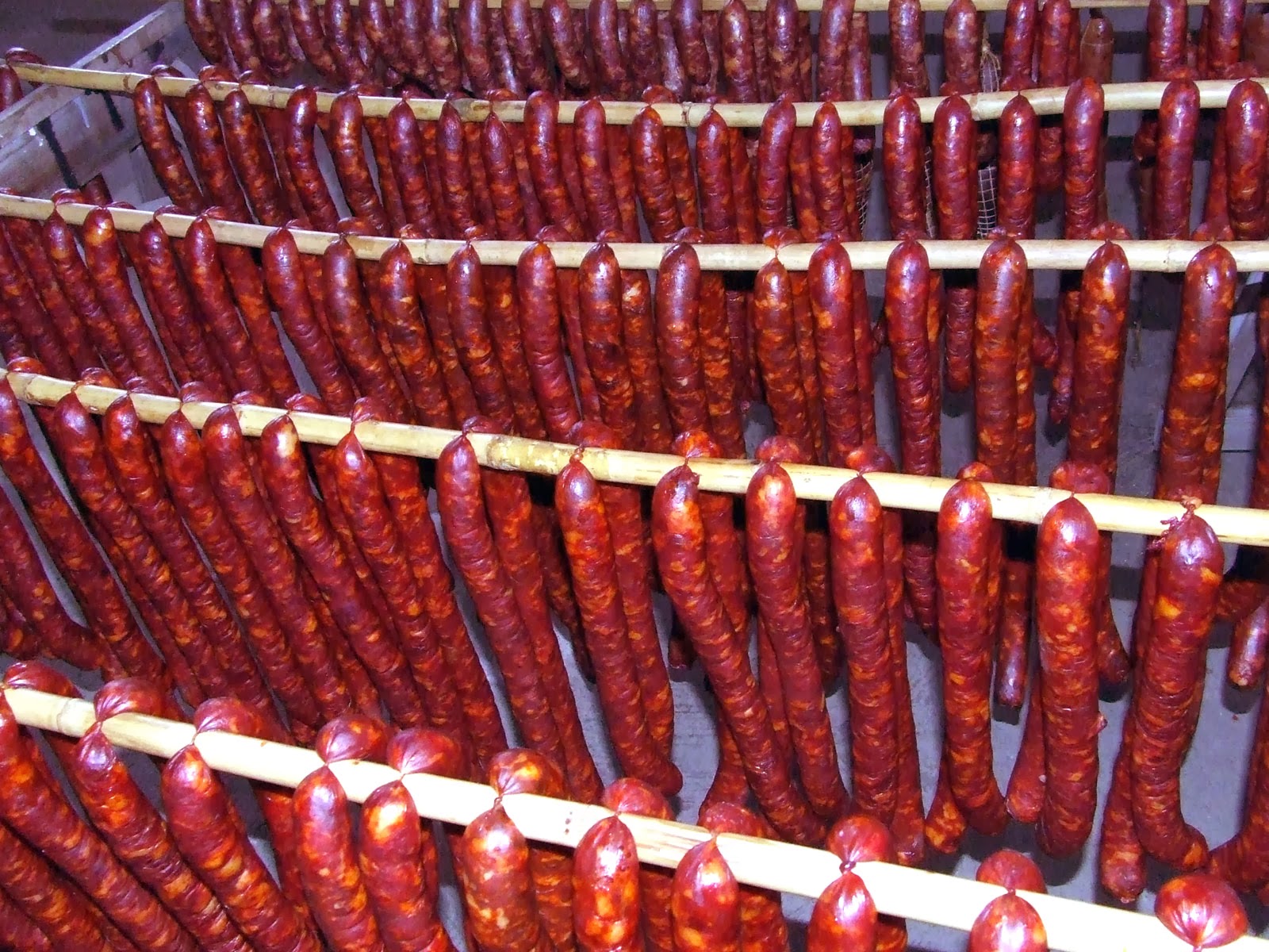 Kako sam napraviti : Kako napraviti kobasice, recept Sremska kobasica