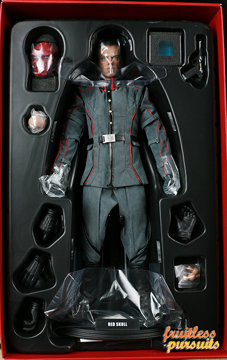 Fruitless Pursuits: Review: Hot Toys Red Skull 1/6 Scale Collectible ...
