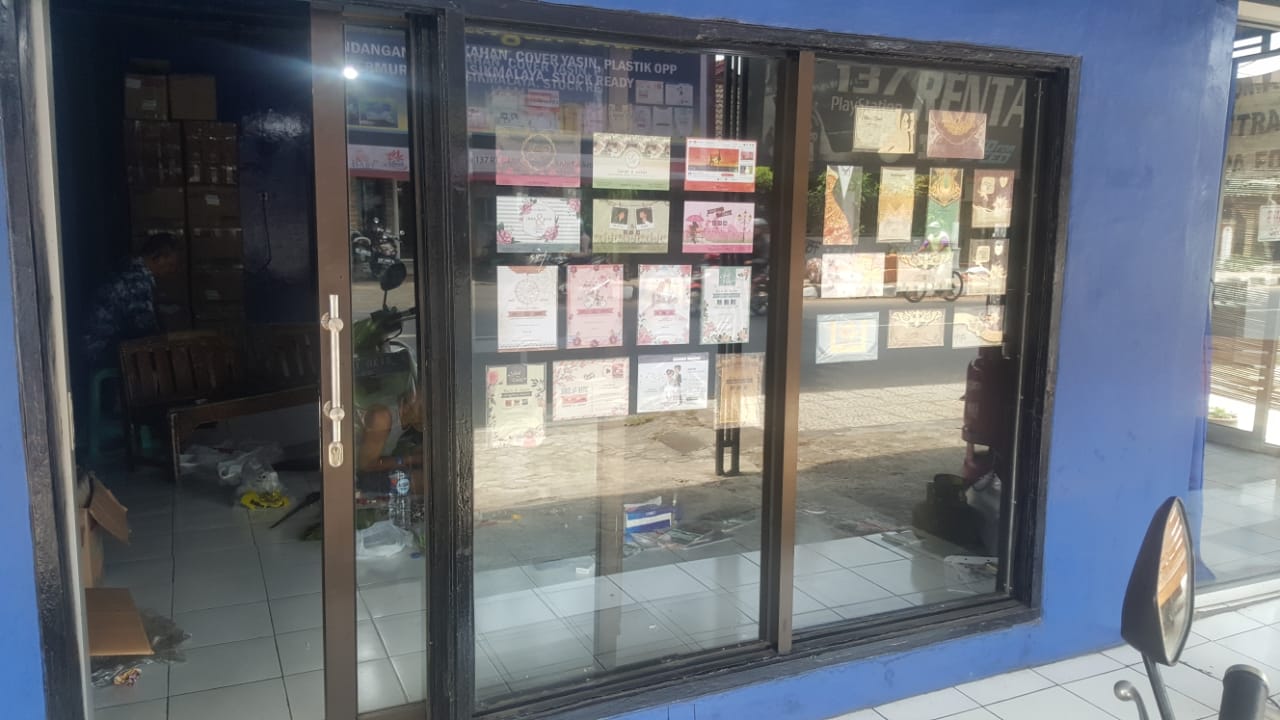 Grosir Blanko Undangan: Jenis-jenis Layout Majalah