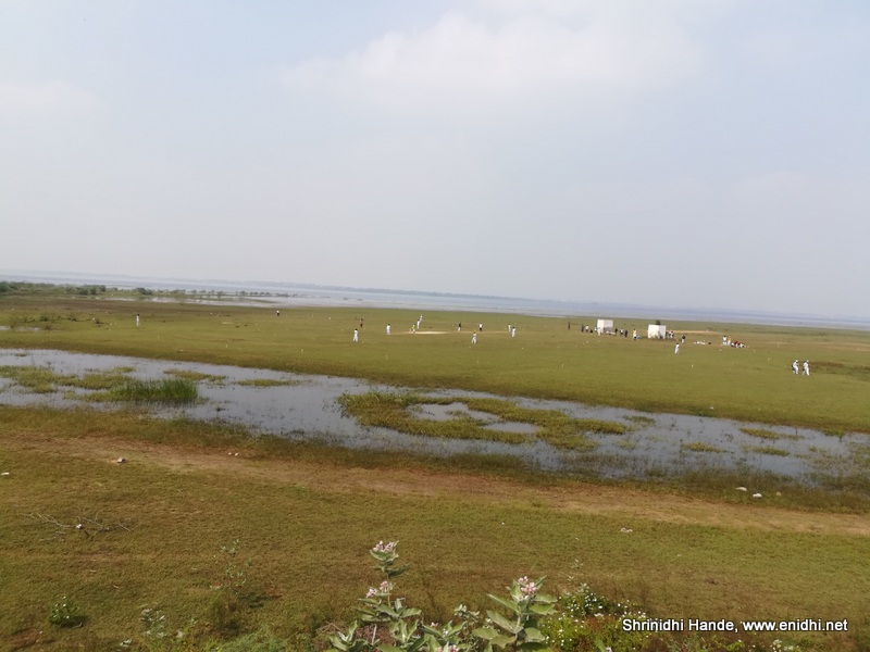 Riding on the banks of Puzhal Lake, Chennai - eNidhi India Travel Blog