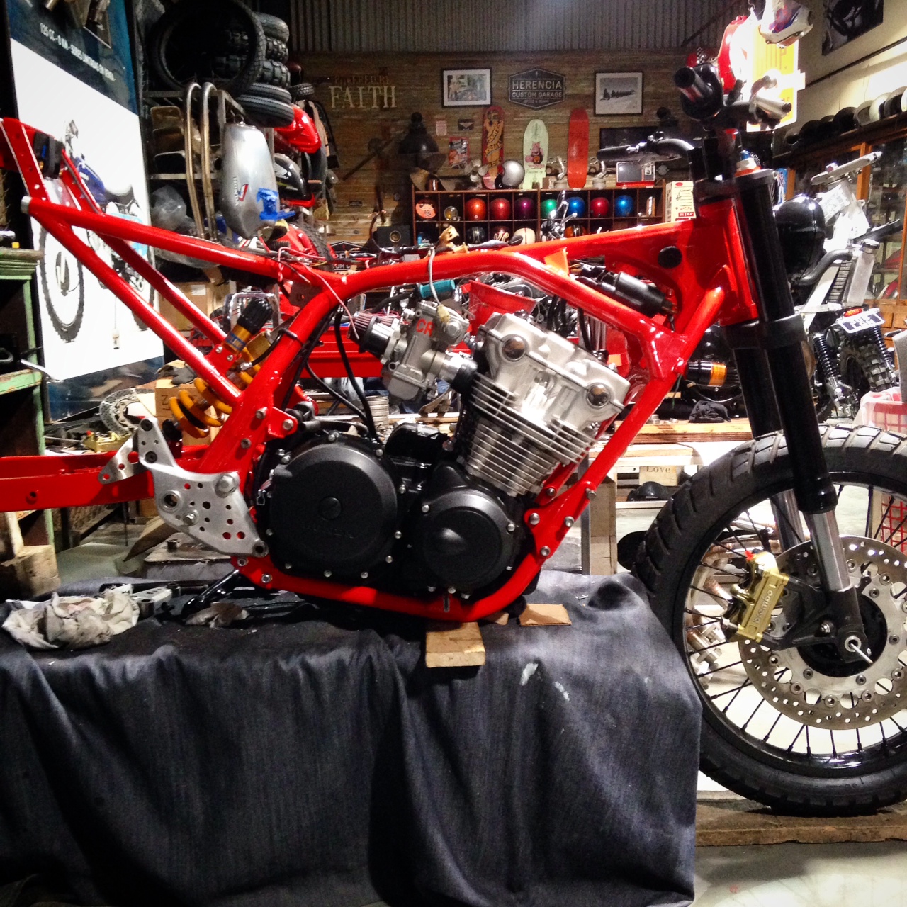 Honda CB750 "Tracker" #24 by Herencia Custom Garage - Lsr Bikes