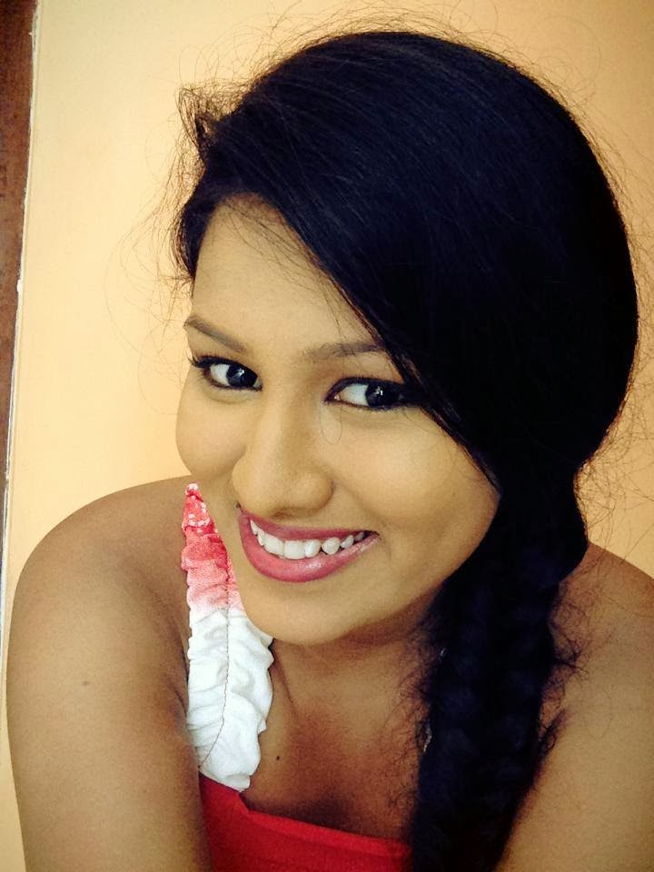 33000lk photo s: Sl actress Shanika Bandara (Shani) photo collection