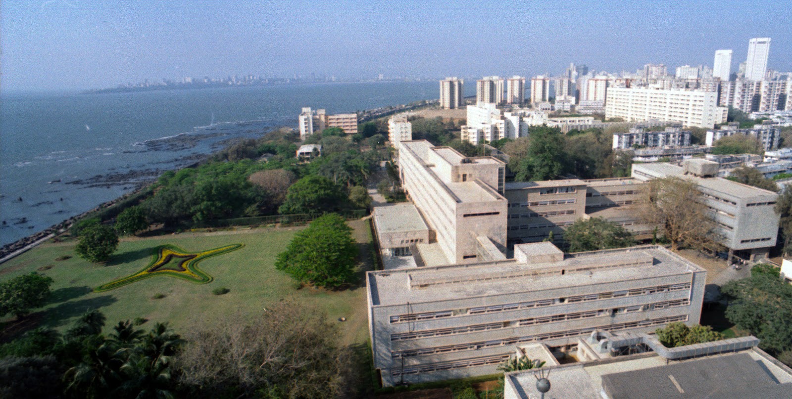 IPhO 2015 - India (Mumbai): Day 4 - Wednesday 8th July (TIFR/South ...