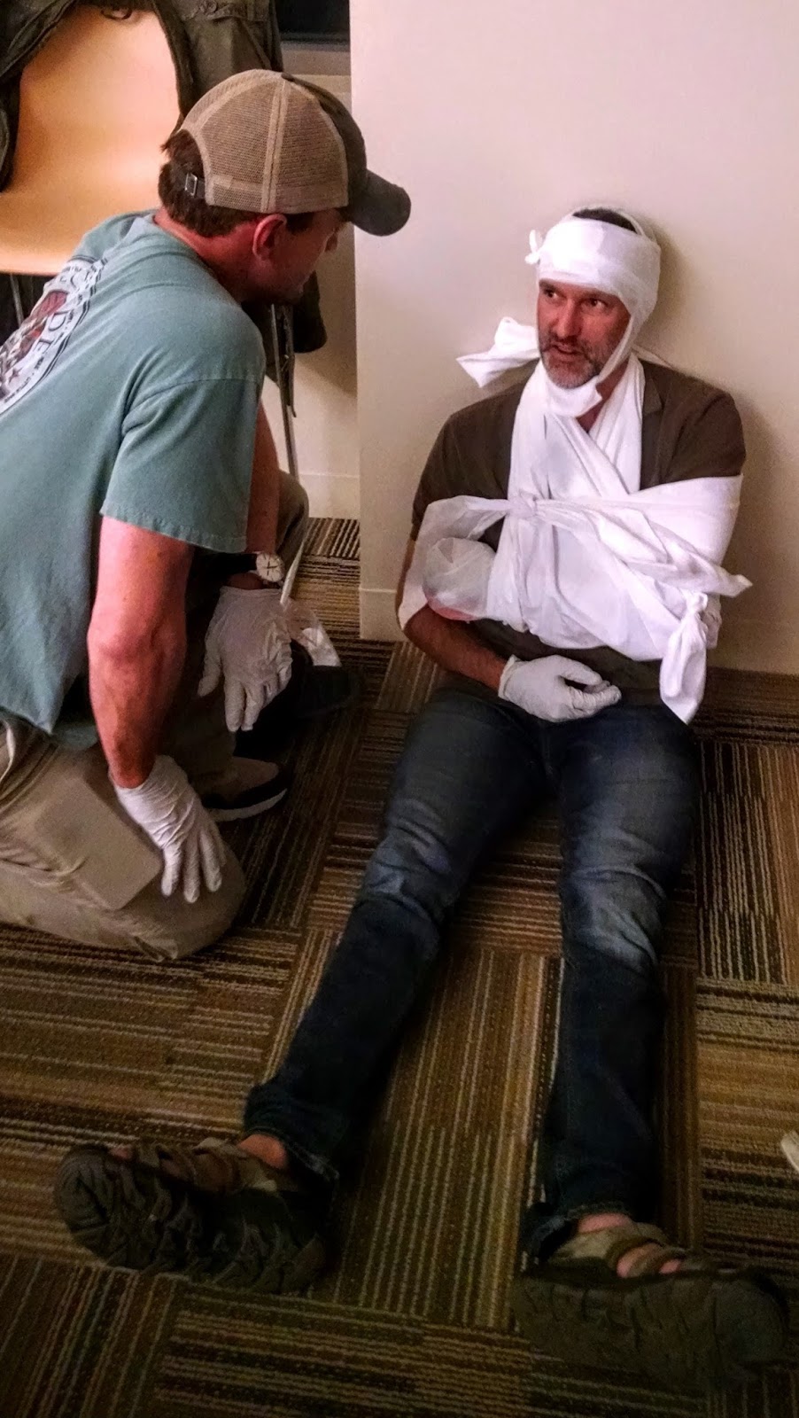 Outdoor Emergency Care - South Bay: Bandaging & Splinting Guides