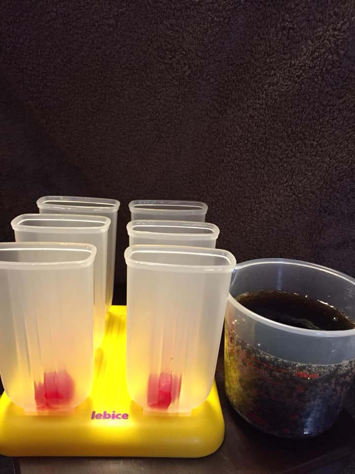 MarksvilleandMe: Root Beer Float Ice Pops