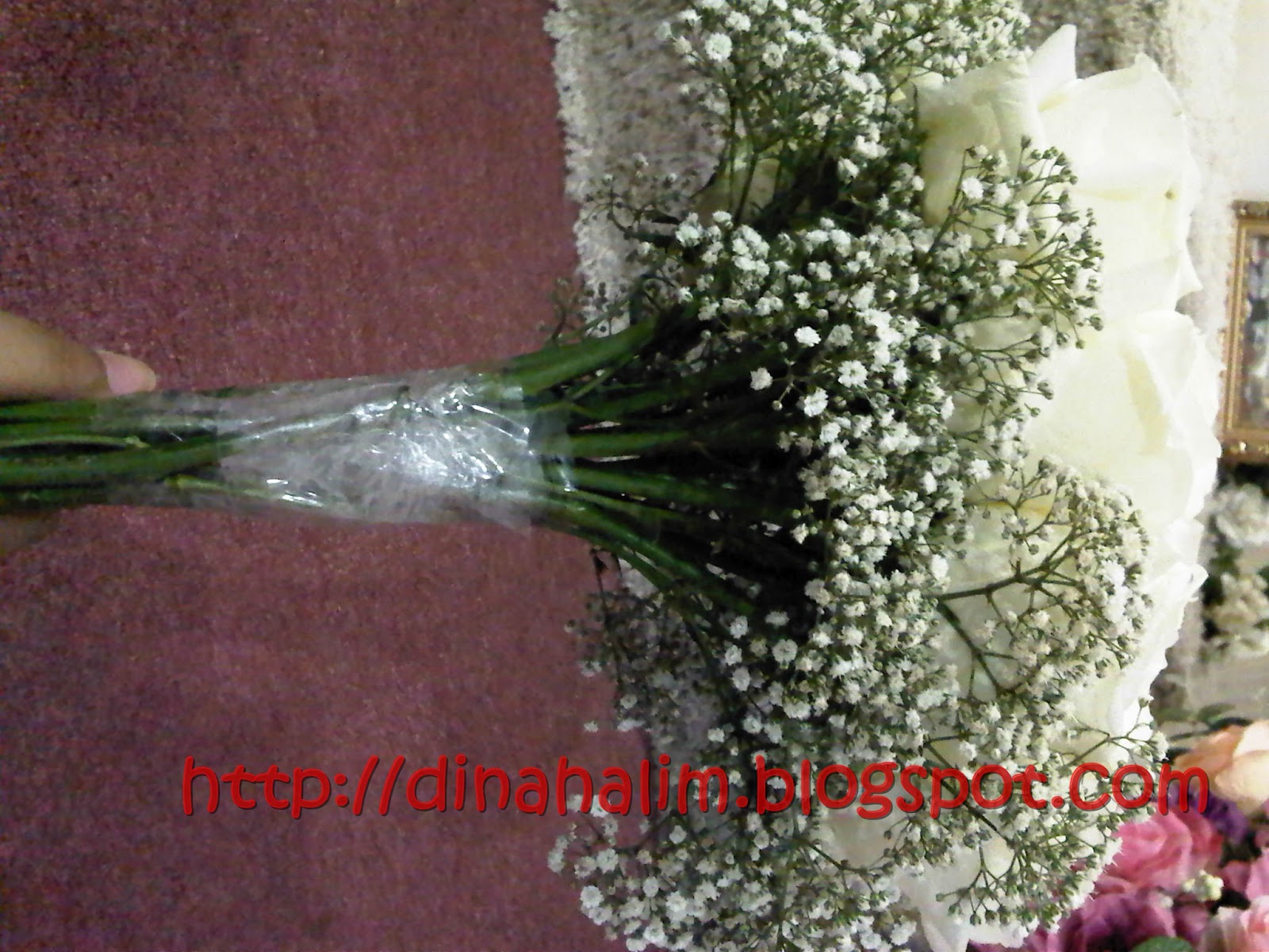Dina Halim Bridal Boutique: DIY : Bunga Tangan Fresh Flowers.