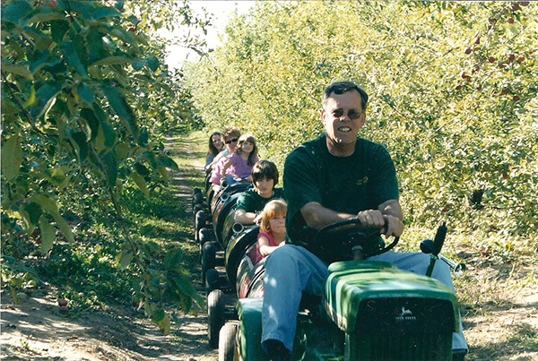 Go Great Lakes Bay, Michigan: Fall Family Fun at Apple Orchards in MI ...