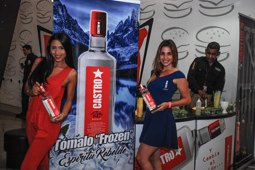 La Vie Charmant_SUROESTE: EVENTO: Ron Castro celebra la llegada de ...