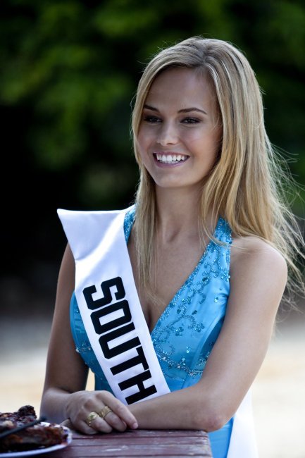 weteng luwe: Caitlin Upton