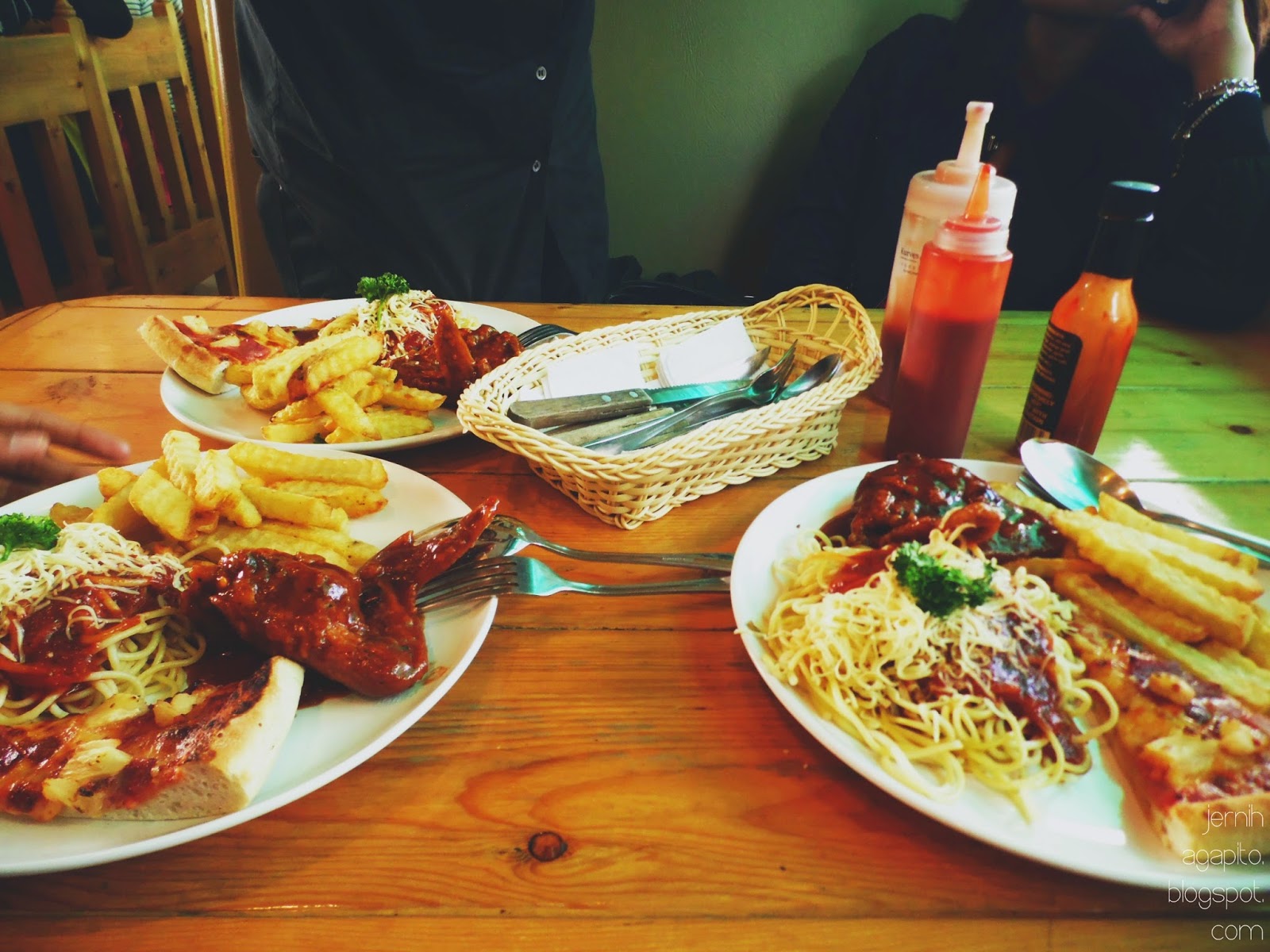 L I F E I S A J E R N I H: Grumpy Joe and the Hottest Sauce Ever!