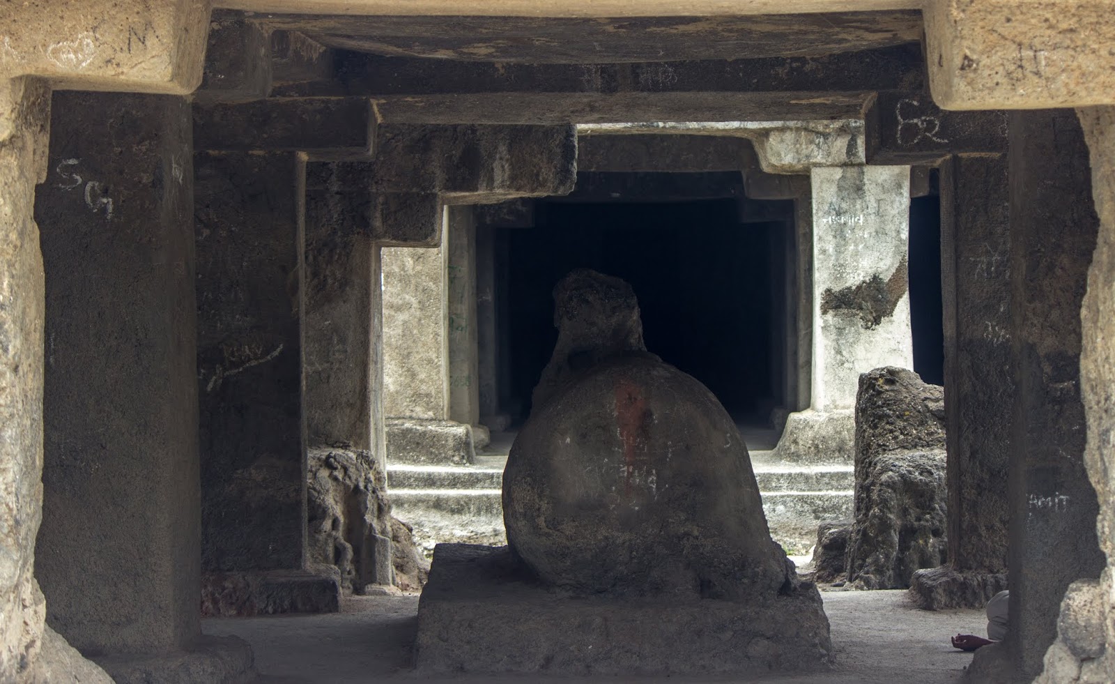 पुणेरी मिसळ: The Ruins of Ambejogai.