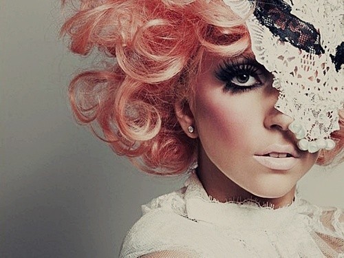 La Maison Boheme: Pink Coiffure