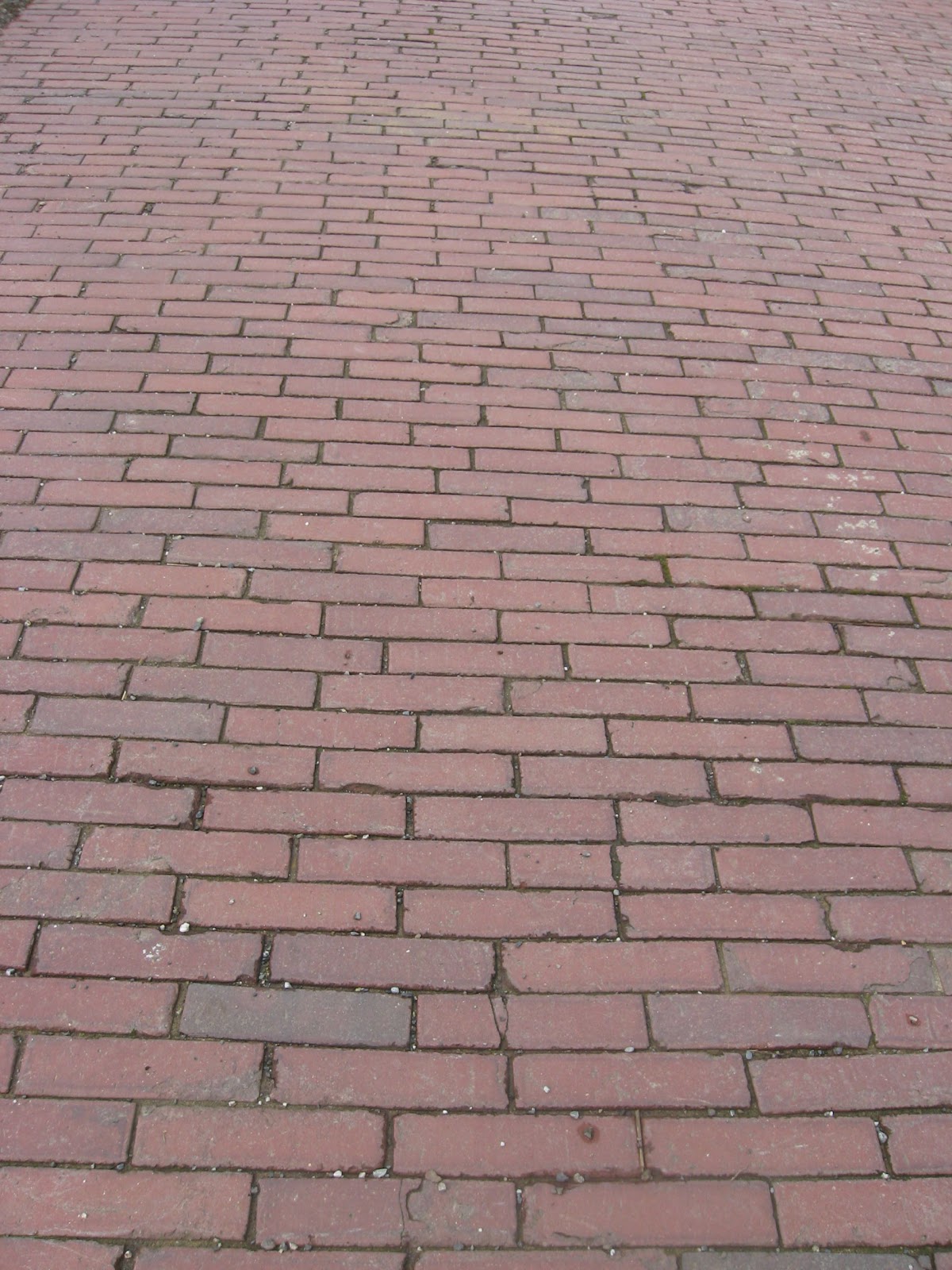 Of Paramount Importance: Shoreline's Town Center and the "Red Brick Road"