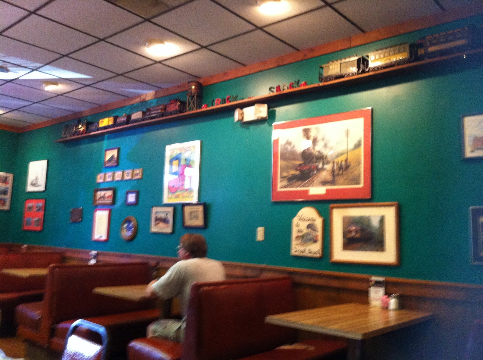 Central, IL Culinary Delights: Track Shack