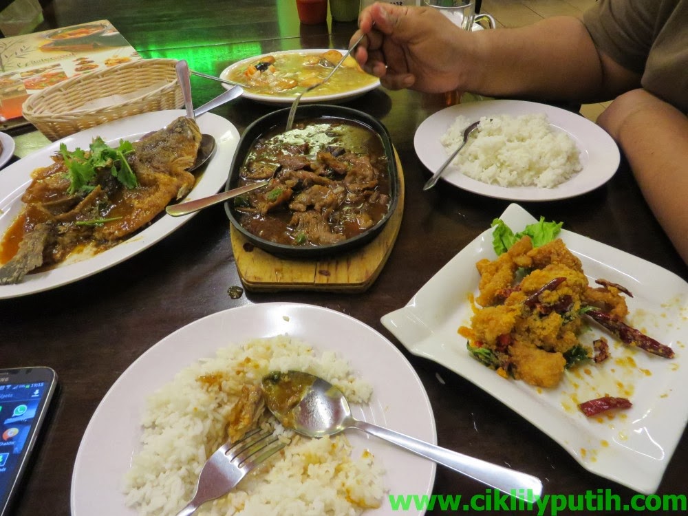 CikLilyPutih The Lifestyle Blogger: Dinner Di Mastercook Chinese Muslim ...