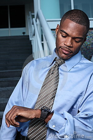 [Question] How do you look at your watch to check the time? : r/Watches