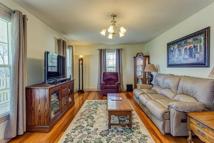 The Half Finished House: Welp, we moved!