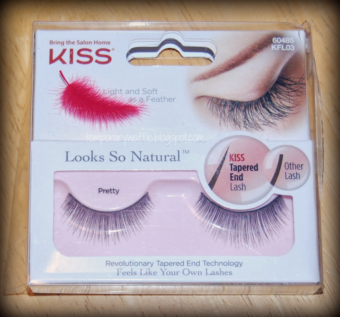 Temporary Waffle: Kiss Looks So Natural Lashes