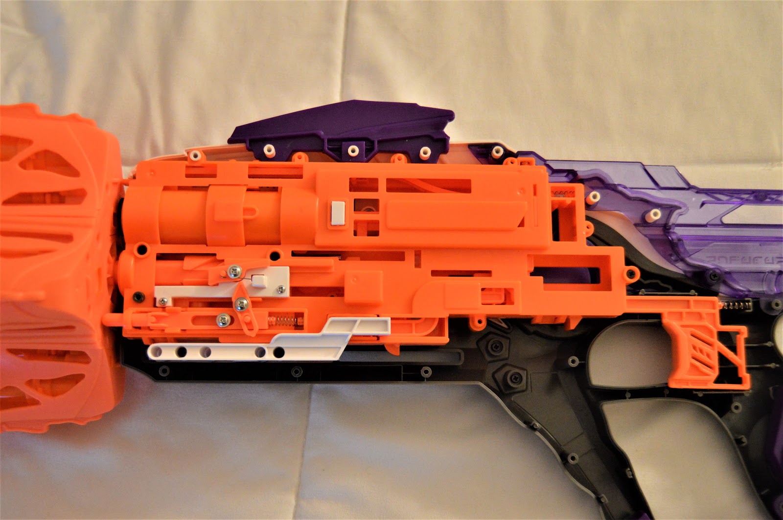 StudioYale: Nerf Alien Menace Ravager Review (6/10)