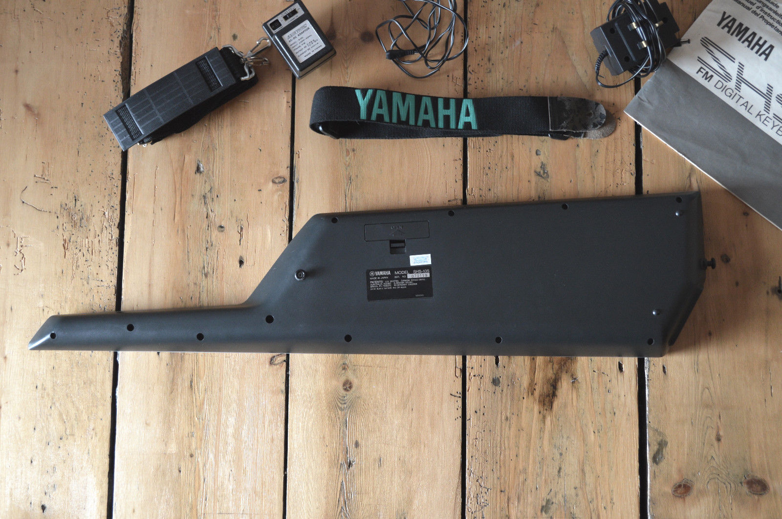 MATRIXSYNTH: YAMAHA SHS-10 Digital Keyboard / Keytar / Synthesizer SN ...