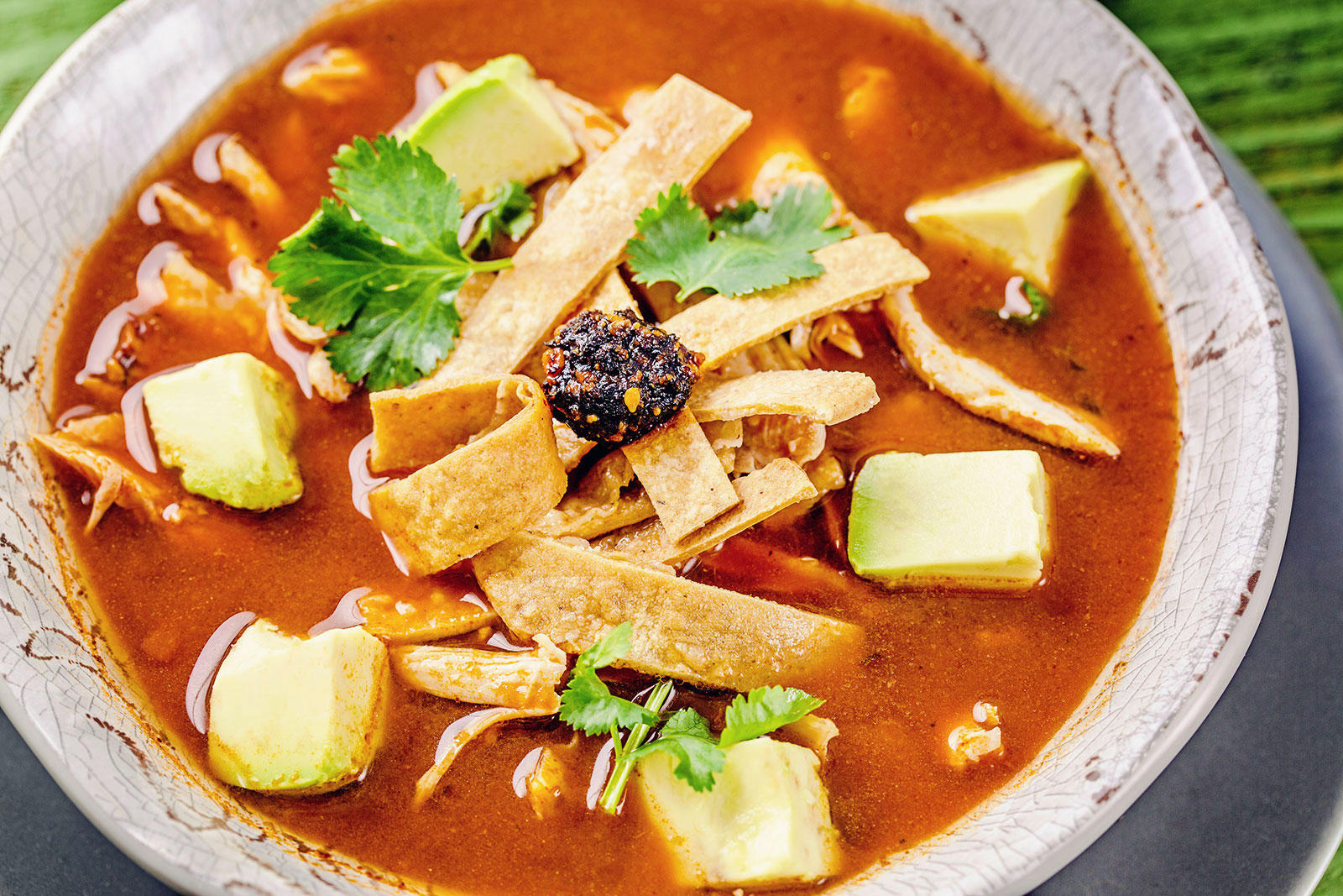 Sopa Azteca con Pollo {Chicken Tortilla Soup}