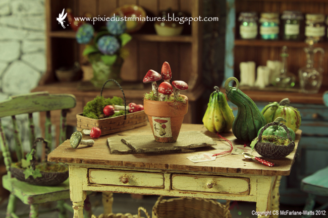 Pixie Dust Miniatures: October 2012