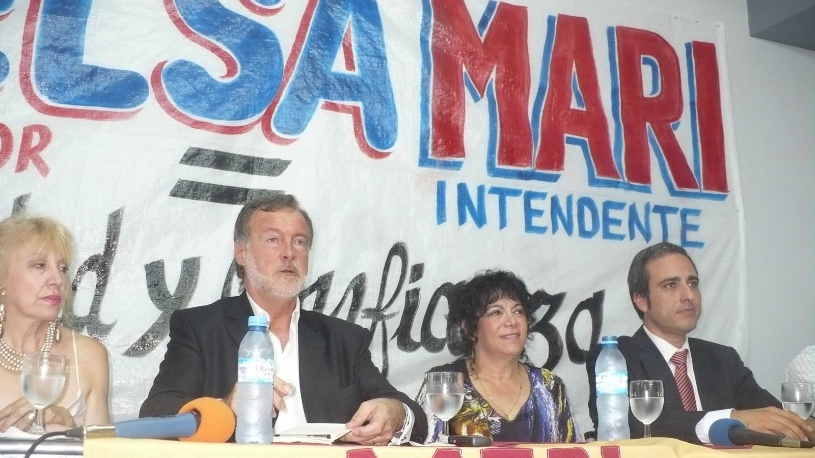 Mari Murabito presentó sus candidatos, junto a Rafael Bielsa