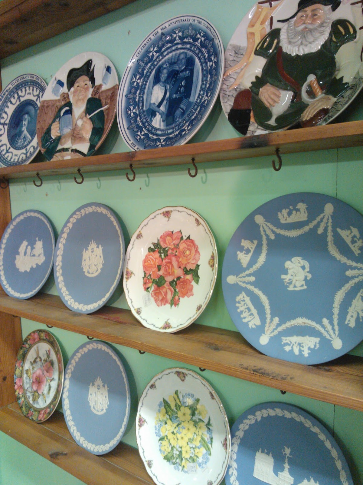 LADA BENAR: PINGGAN MANGKUK LAMA DI CAMDEN TOWN