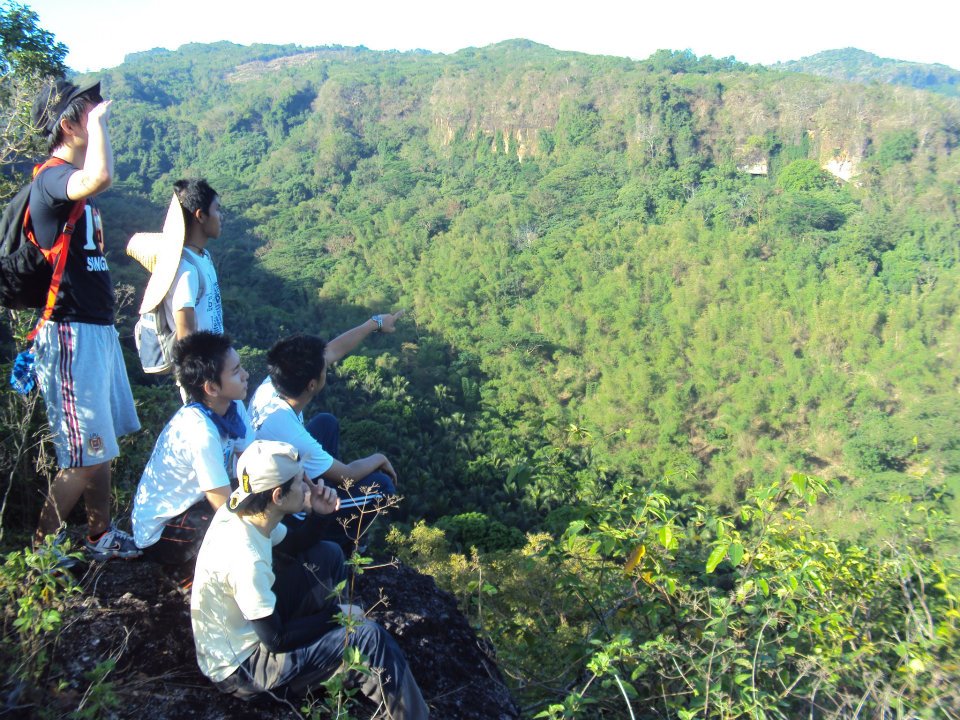 Batang Lakwatsero: Mt. Buntis | Hiking Up the Historical Mountain