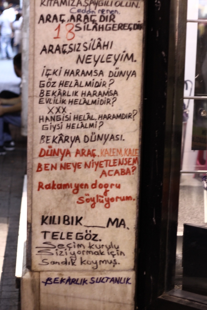 Cihat Duman'ın İnternet Günlüğü.: Atilla Çapraz (AX) Sahiden Yaşıyormuş ...