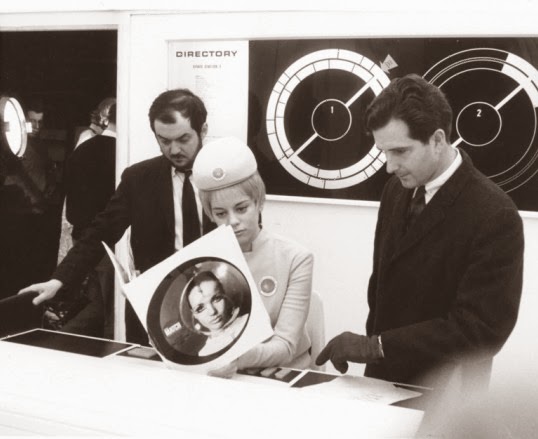 Intervista con Chela Cannon, 'Miss Turner' nella Stazione Spaziale di ...