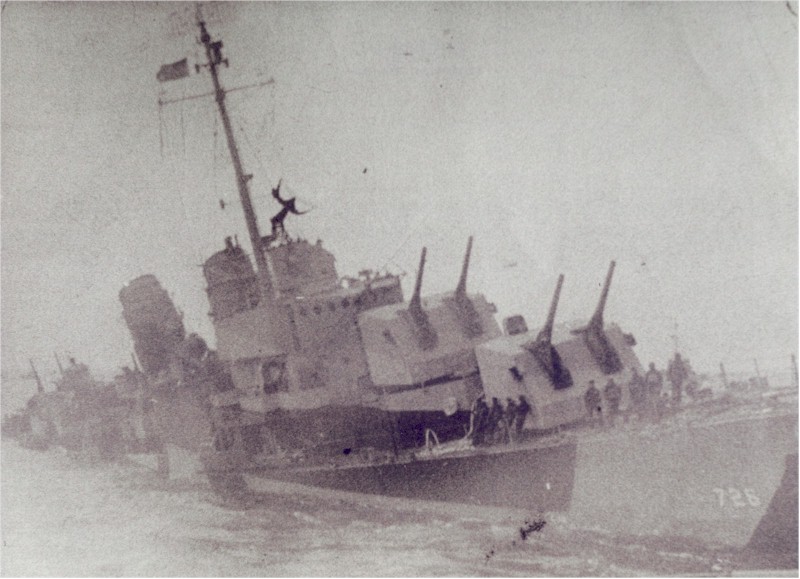 Naval Warfare: USS Meredith (DD-726)