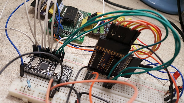 Frederic Torres Blog: AT28C16 EEPROM Programmer