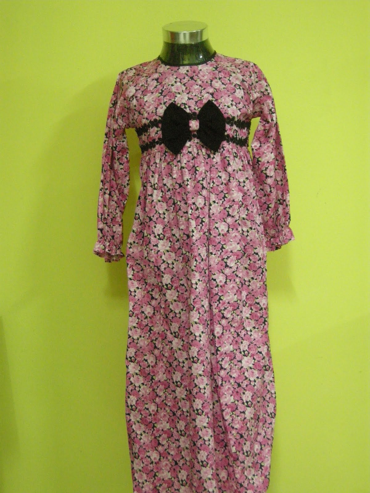 srisutera: GAUN LABUH / JUBAH MODEN UNTUK KANAK-KANAK