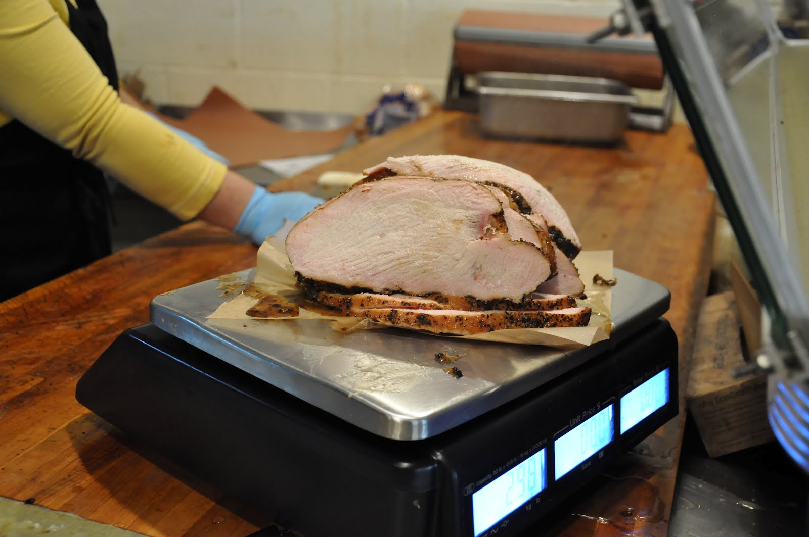 Man Up: Tales of Texas BBQ™: Turkey at Franklin Barbecue (Austin, TX)